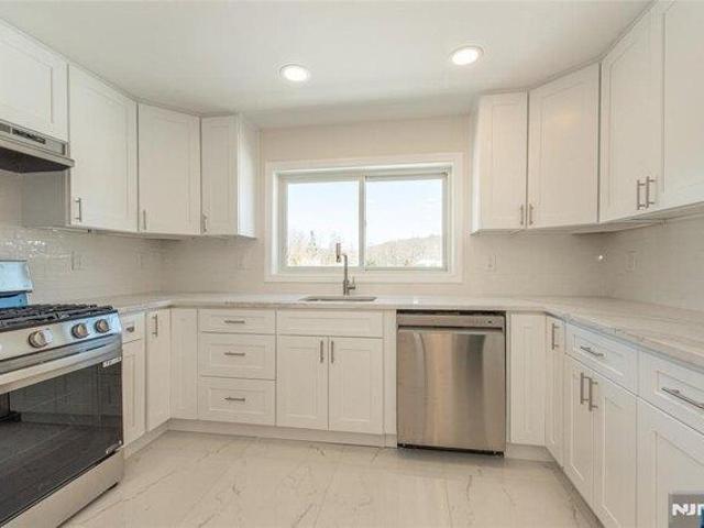 house with 3 bedroom, West Milford NJ ES105175734