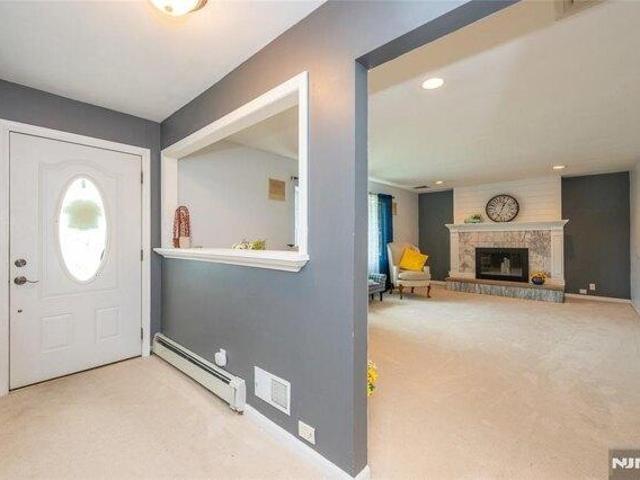 house with 3 bedroom, West Milford NJ ES105207080