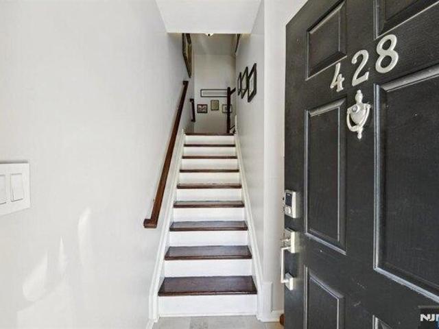 house with 3 bedroom, West New York NJ DS104328913