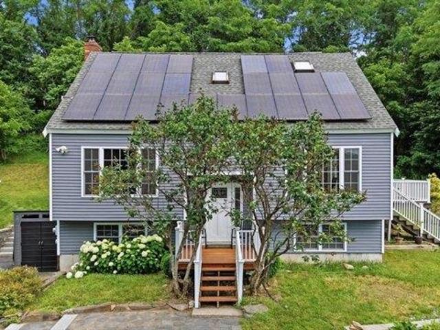 house with 3 bedroom, West Newbury MA ES104870112