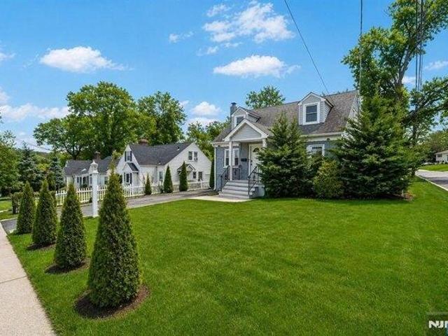 house with 3 bedroom, West Orange NJ DLS101780541