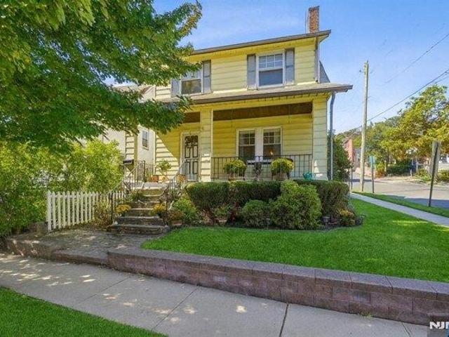 house with 3 bedroom, West Orange NJ DLS102028045