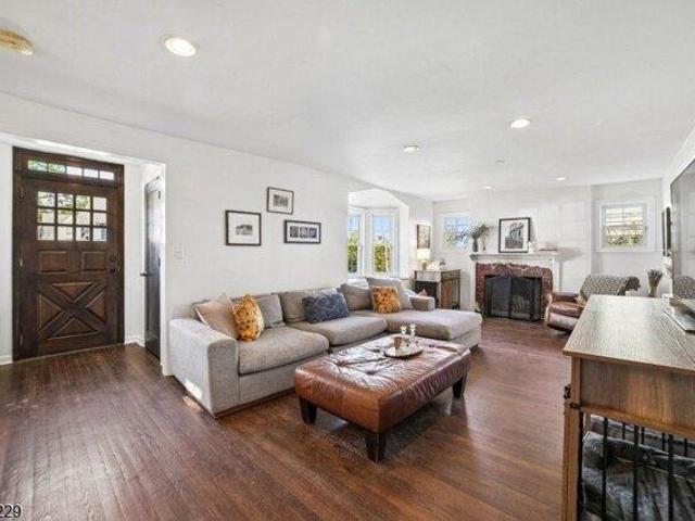 house with 3 bedroom, West Orange NJ DLS102064222