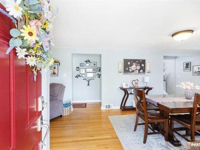 house with 3 bedroom, West Orange NJ DS103665715