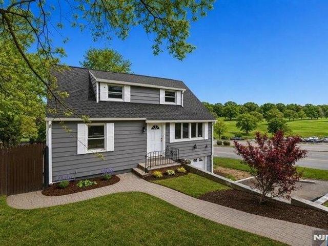 house with 3 bedroom, West Orange NJ DS104188573