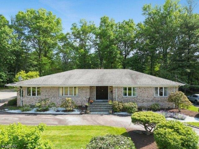 house with 3 bedroom, West Orange NJ DS104235250