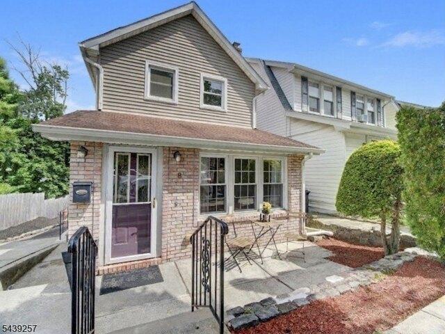 house with 3 bedroom, West Orange NJ DS104328805