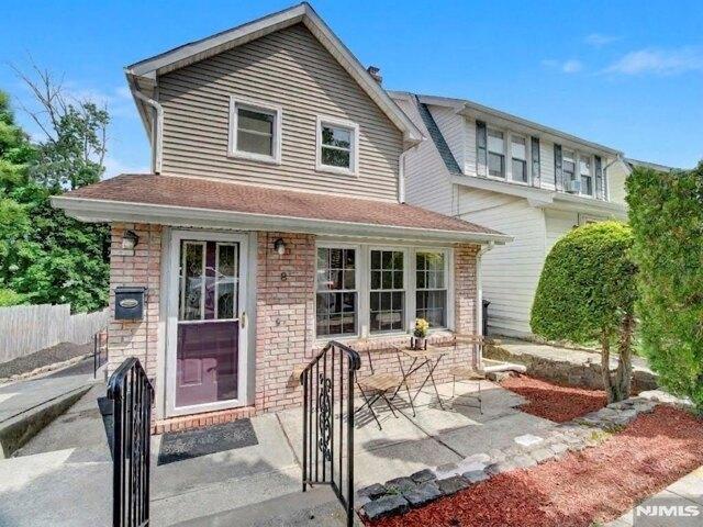 house with 3 bedroom, West Orange NJ ES103437694