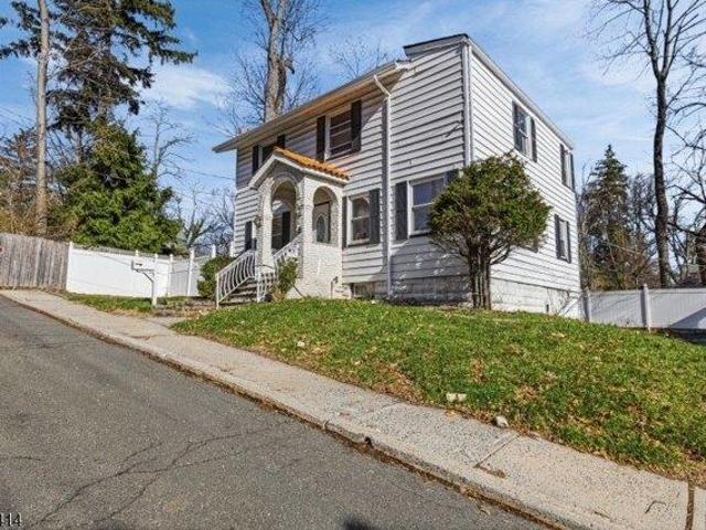 house with 3 bedroom, West Orange NJ ES103437638