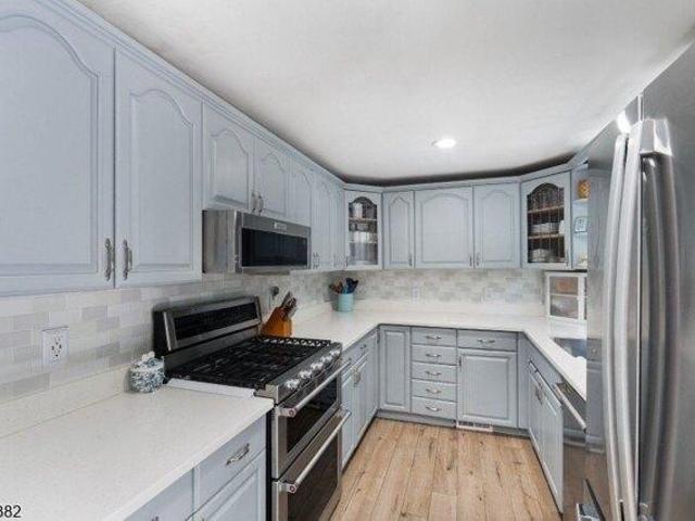 house with 3 bedroom, West Orange NJ ES105141952