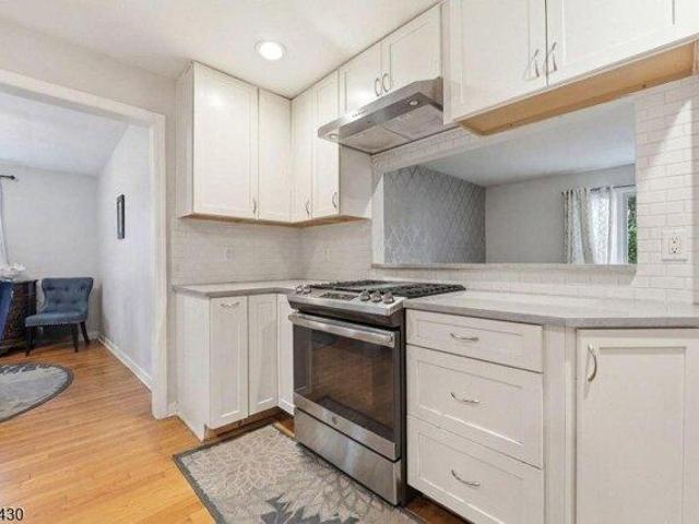 house with 3 bedroom, West Orange NJ ES105159501