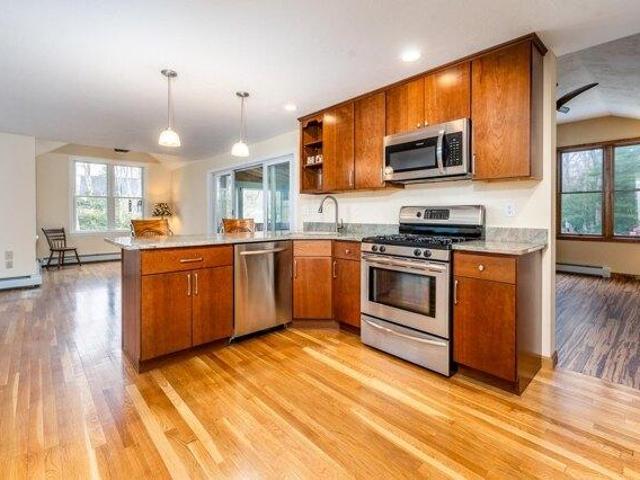 house with 3 bedroom, West Barnstable MA DLS102635265