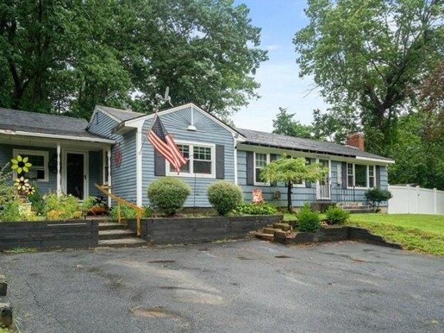 house with 3 bedroom, West Boylston MA ES105095844