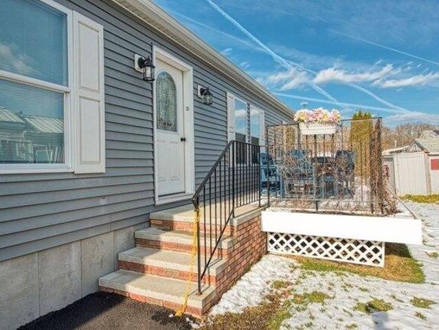 house with 3 bedroom, West Bridgewater MA DLS102565317