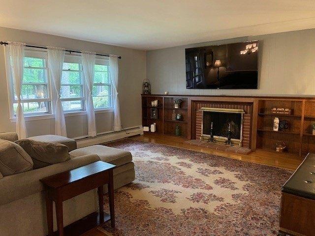 house with 3 bedroom, West Bridgewater MA DS104112470