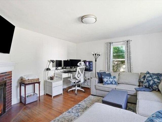 house with 3 bedroom, West Bridgewater MA ES104152074