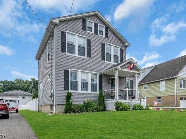 house with 3 bedroom, West Caldwell NJ ES105125444