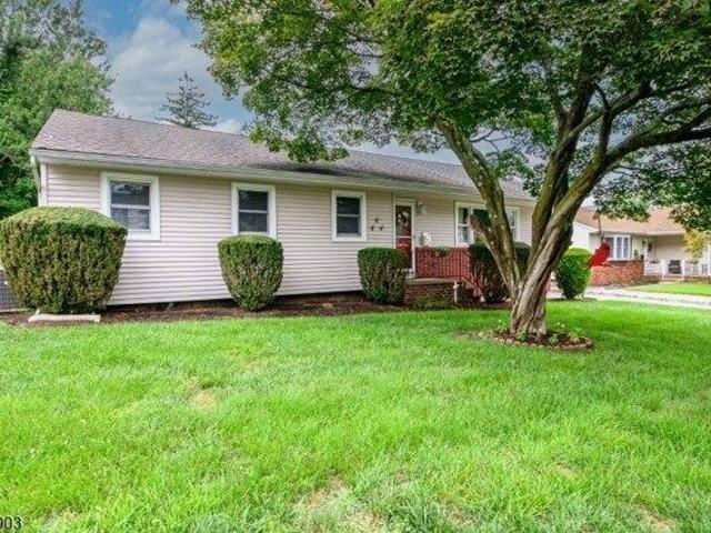 house with 3 bedroom, West Caldwell NJ ES105175967