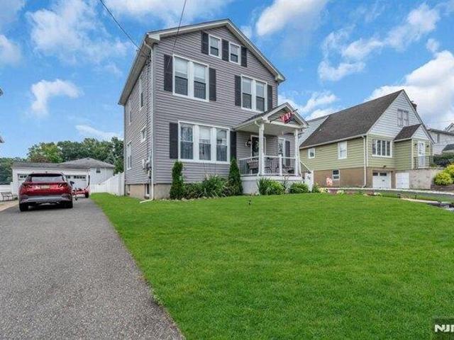 house with 3 bedroom, West Caldwell NJ ES105207019