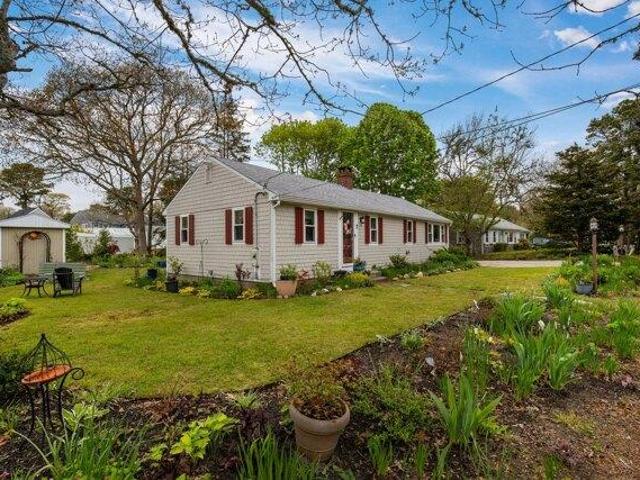 house with 3 bedroom, West Dennis MA DLS102593794