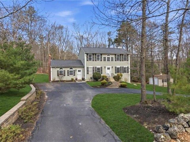 house with 3 bedroom, West Greenwich RI DLS101934133