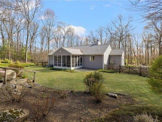 house with 3 bedroom, West Greenwich RI DS103442219