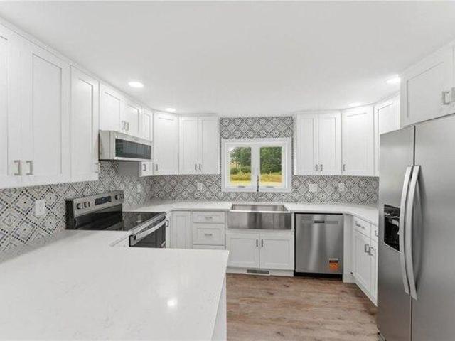 house with 3 bedroom, West Greenwich RI ES104920533