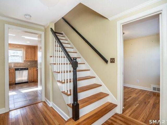 house with 3 bedroom, West Hartford CT DLS102154950