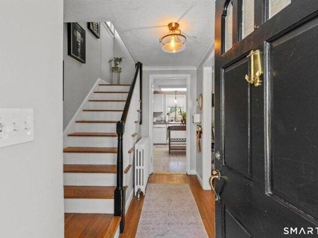 house with 3 bedroom, West Hartford CT DLS102344255