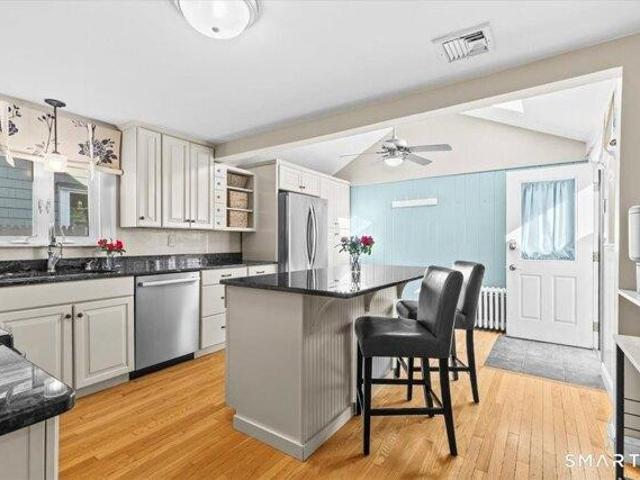 house with 3 bedroom, West Hartford CT DS104077760
