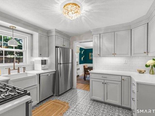 house with 3 bedroom, West Hartford CT DS104112348