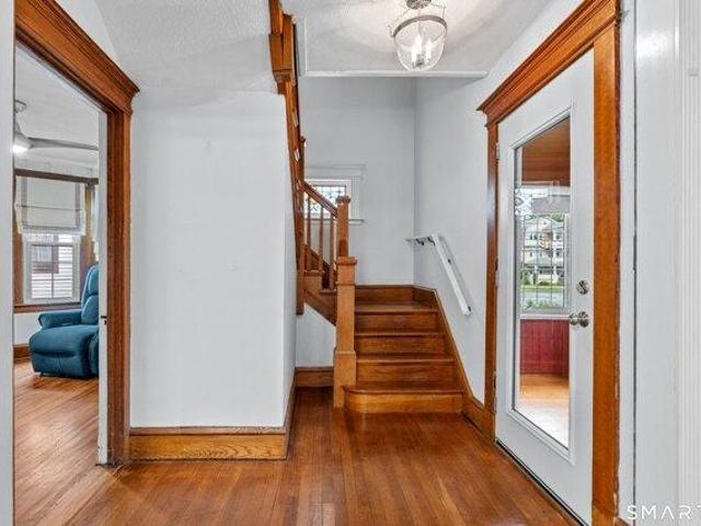 house with 3 bedroom, West Hartford CT ES104075343