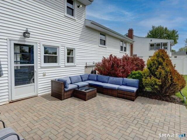 house with 3 bedroom, West Hartford CT ES104114431