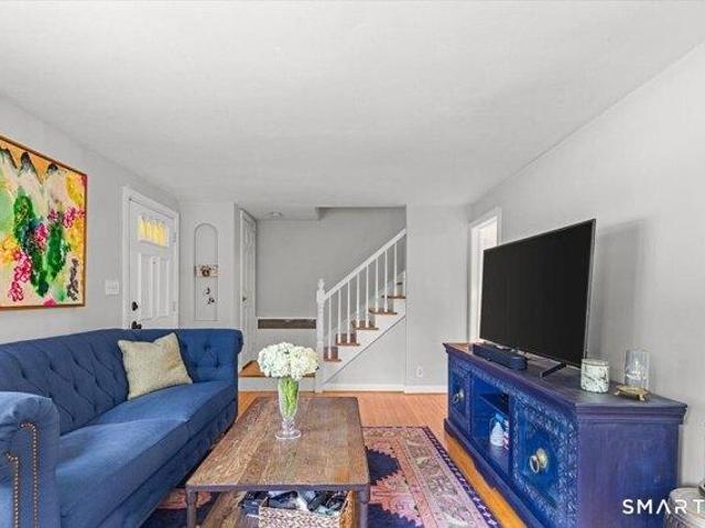 house with 3 bedroom, West Hartford CT ES104112348