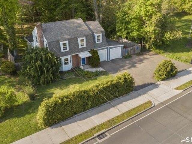 house with 3 bedroom, West Hartford CT ES104188625