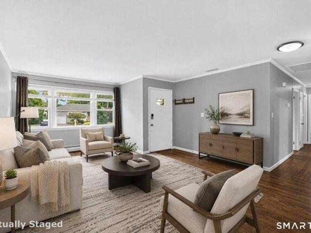 house with 3 bedroom, West Hartford CT ES104263001