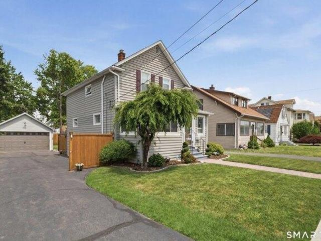 house with 3 bedroom, West Hartford CT ES104330142
