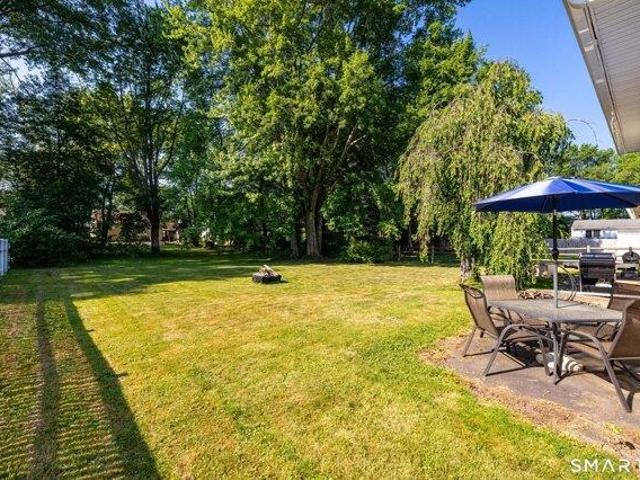 house with 3 bedroom, West Hartford CT ES104376301