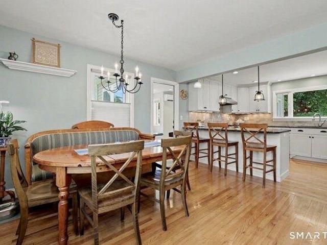 house with 3 bedroom, West Hartford CT ES104373927