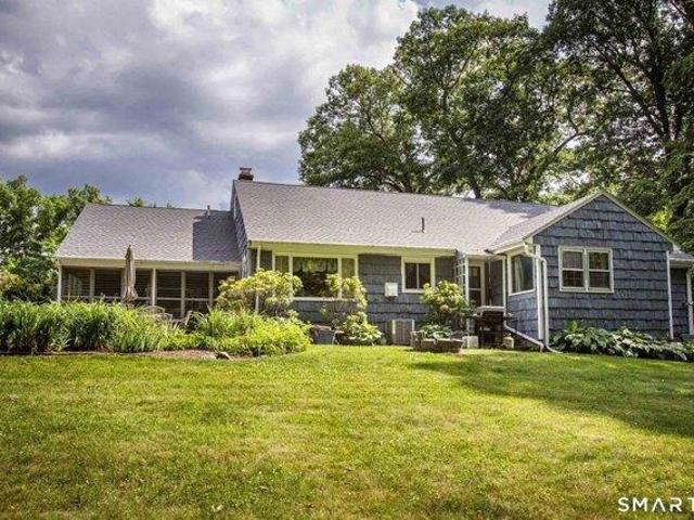 house with 3 bedroom, West Hartford CT ES104407147