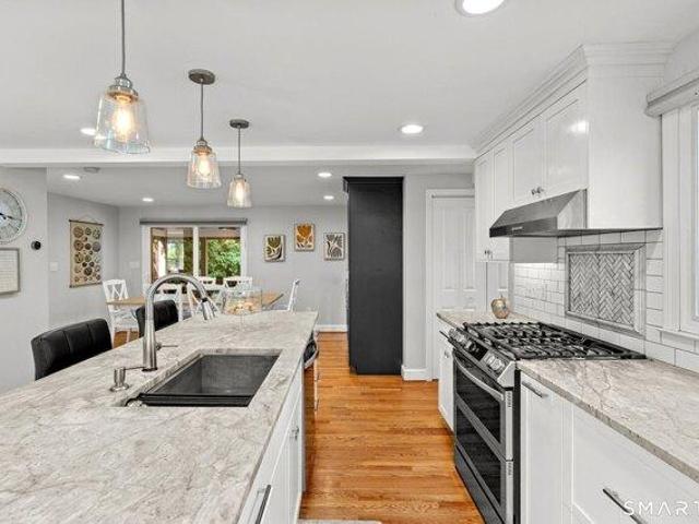 house with 3 bedroom, West Hartford CT ES105156014