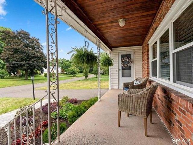 house with 3 bedroom, West Hartford CT ES105172876