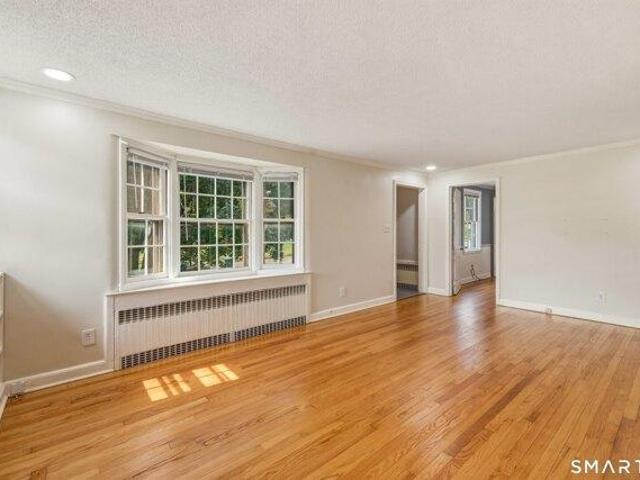 house with 3 bedroom, West Hartford CT ES105229463
