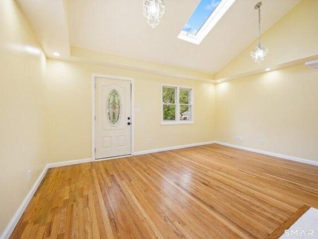 house with 3 bedroom, West Hartford CT ES102827428
