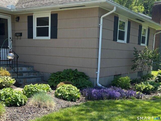 house with 3 bedroom, West Hartford CT ES103185888