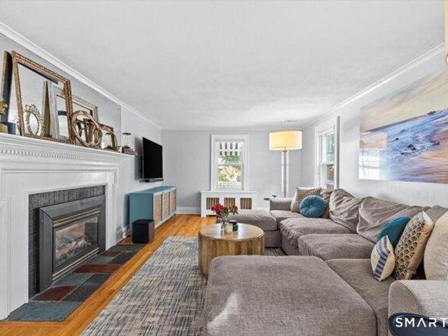 house with 3 bedroom, West Hartford CT ES103434824