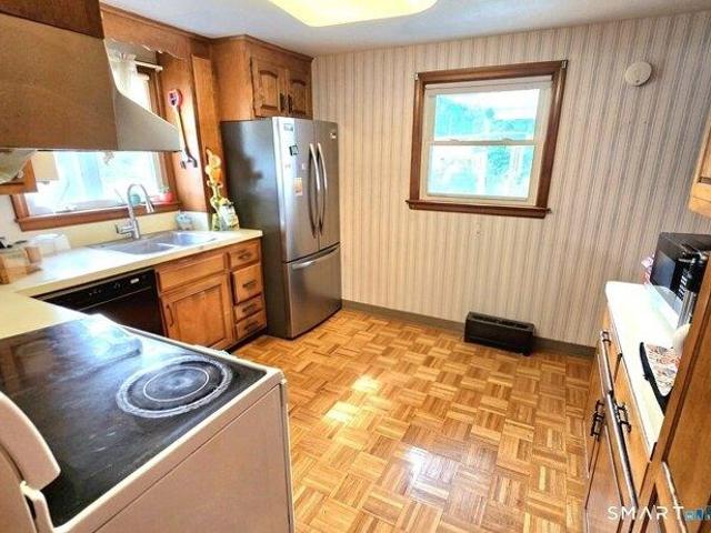 house with 3 bedroom, West Hartford CT ES103438393