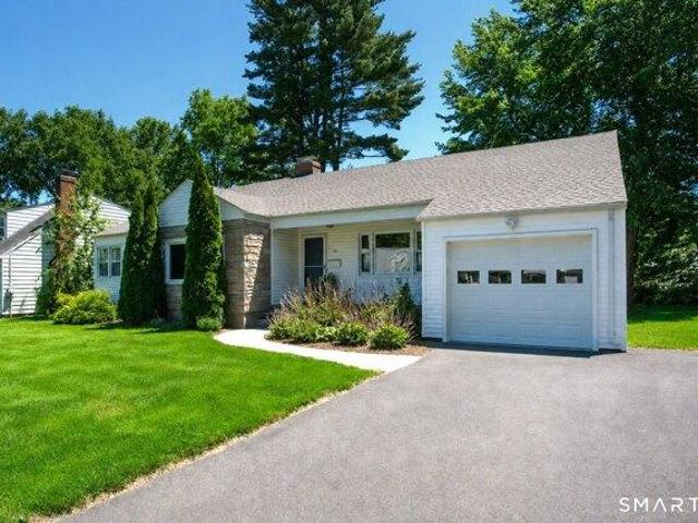 house with 3 bedroom, West Hartford CT ES103664570