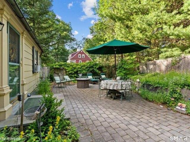 house with 3 bedroom, West Hartford CT ES103665491