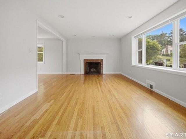 house with 3 bedroom, West Hartford CT ES103931376